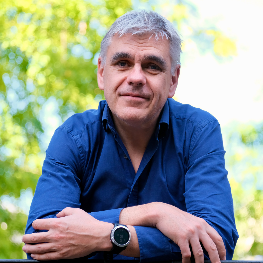 A propos - Bleu Minuit